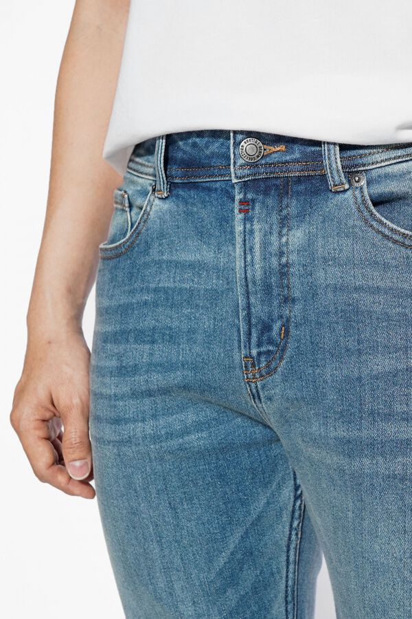 Quần Jean Trơn. SLIM Form - 10F20DPA055