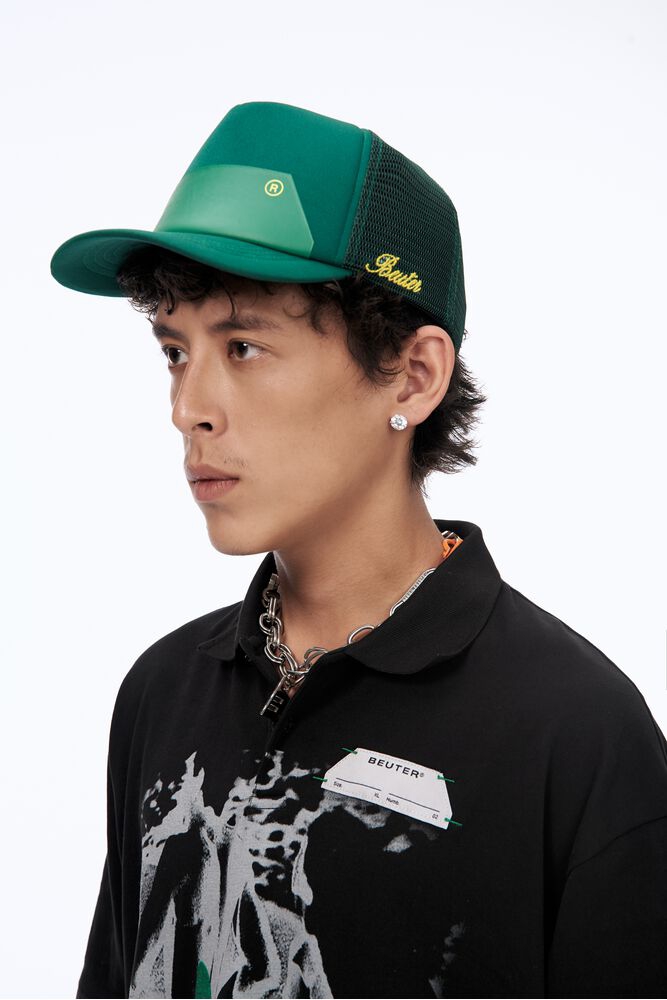 BEUTER® LABEL GREEN TRUCKER