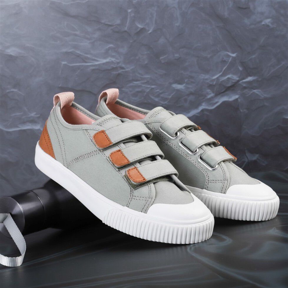 Giày Sneaker Chính Hãng Dincox/Coxshoes E01 Xanh Rêu