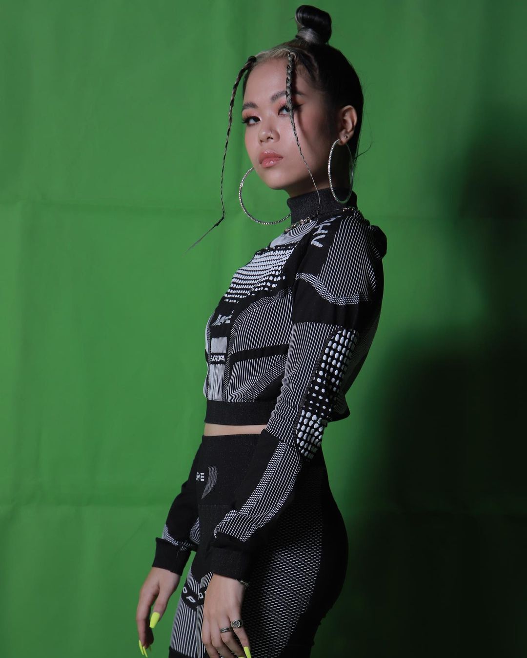 Hành Trình Lột Xác Của "nữ Hoàng" Rap Việt Thế Hệ Mới Tlinh